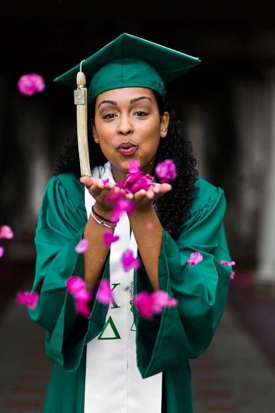 5 Ways to Make Graduation Photos Special